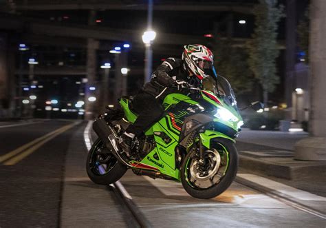 Ninja 500 SE MY 2024 Kawasaki Česká Republika