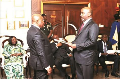 Djibouti Ghana Lambassadeur Mohamed Bourhan Ali Remet Ses Lettres