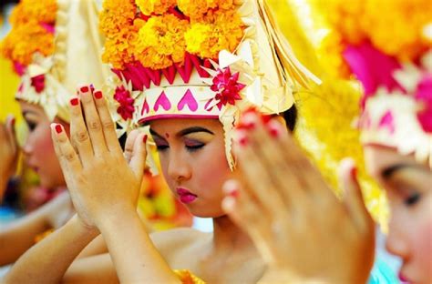 Tradiciones Y Costumbres En Los Ngeles Creencias Fiestas Costumbres