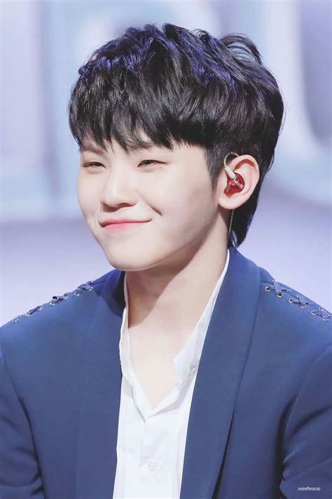 Woozi SVT SEVENTEEN Yuu Seventeen Woozi Woozi Seventeen Kpop