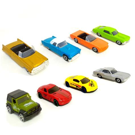 Kit 8 carrinhos de ferro Radicais Roda Livre Modelos Clássicos
