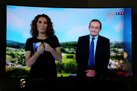 Photo Marie Sophie Lacarrau la remplaçante de Jean Pierre Dernier