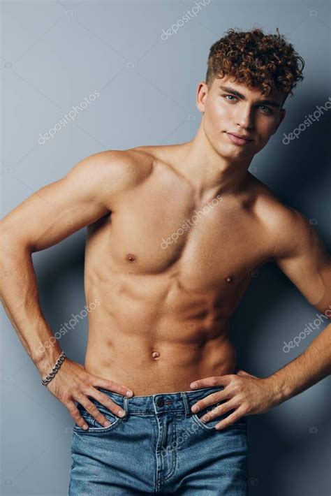 Uomo Busto Nudo Giovane Bicipite Senza Maglietta Fitness Sano Sfondo