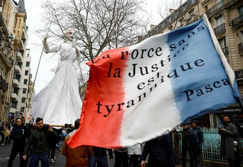 Le Sénat français a voté le relèvement de l âge de la retraite de 62 à