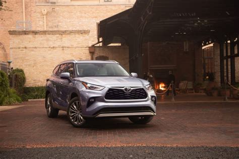 2022 Toyota Highlander Wheels Vista