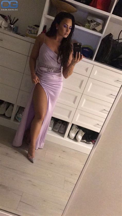 Demi Lovato Nude Pictures Photos Playboy Naked Topless Fappening