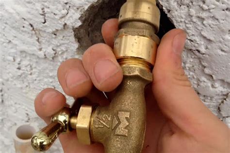 Comment RACCORDER Des Tubes De CUIVRE Sans Soudure Guide 2024