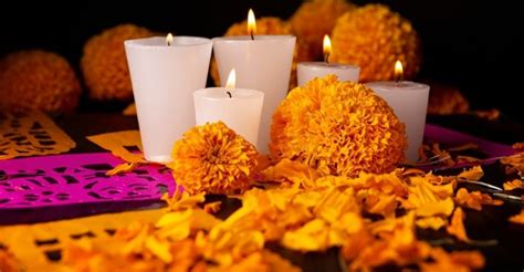 Día de Muertos Qué día se le pone ofrenda a los niños y adultos