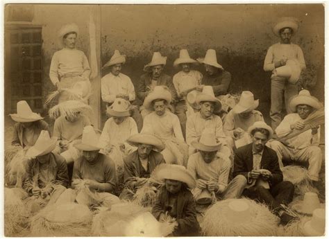 Manufactura De Sombreros De Paja Toquilla Cuenca