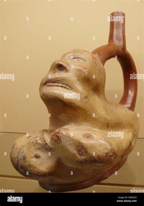 Potato Huaco Museo de la Nación colección Lima Perú Fotografía de