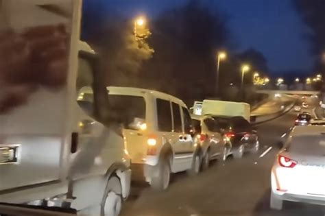 Accidente en la A 7 en Marbella tras una colisión múltiple provoca