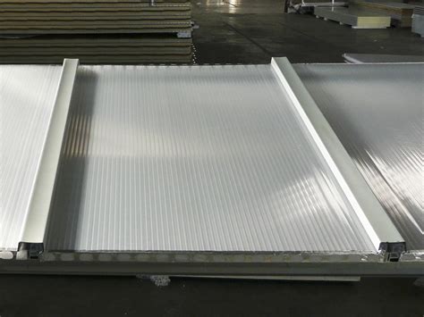 Panel sándwich agrícola tapajuntas IRONLUX desde 1989