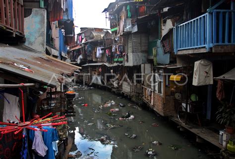 KAWASAN KUMUH JAKARTA ANTARA Foto