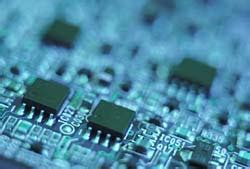 TECNOLOGY IN HUMANS QUE ES UN MICROCHIP Y COMO FUNCIONA