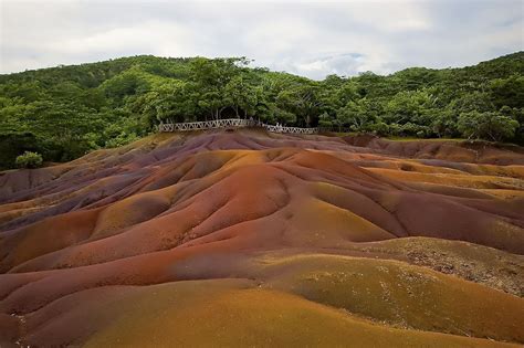 Les Terres Des Couleurs De Chamarel Sur L Le Maurice