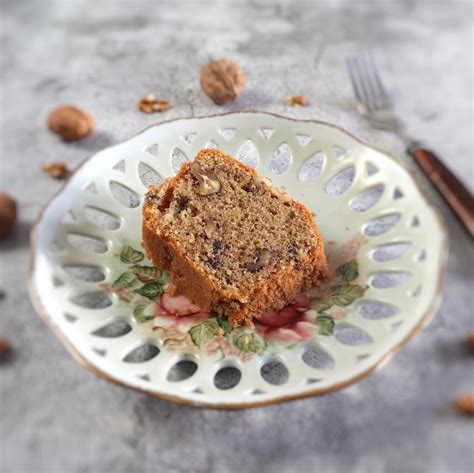 Bolo de noz e café Food From Portugal