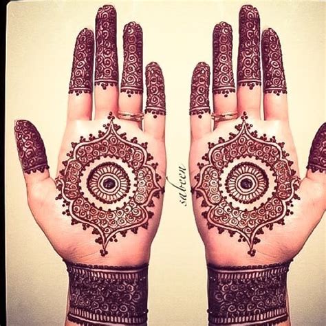 Simple Round Circular Mehndi Designs For Hands This Design Is All