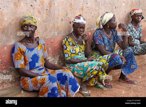 African Tribal Women Hi Res Stock Photography And Images Alamy