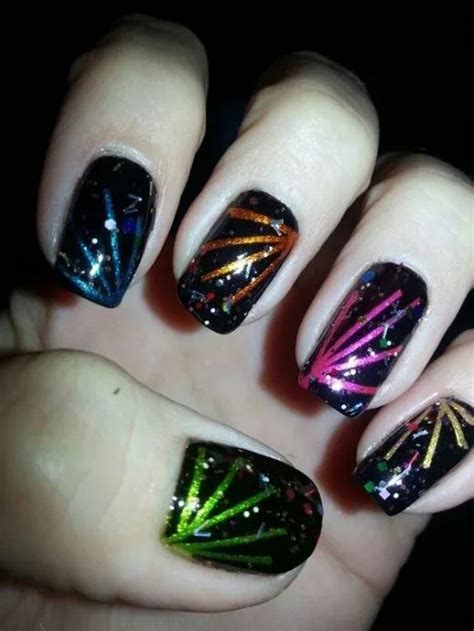 Dazzling New Years Eve Nail Designs To Ring In New Year S