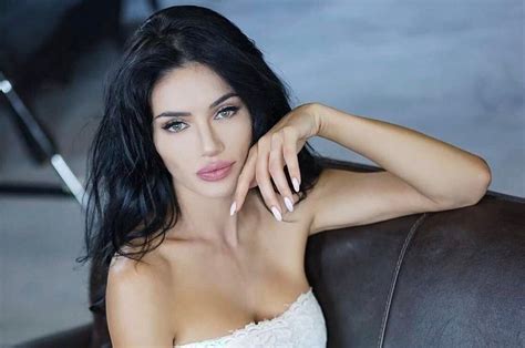 Andreea Sasu Iubita Lui Riccardo Saponara Face Furori Pe Internet