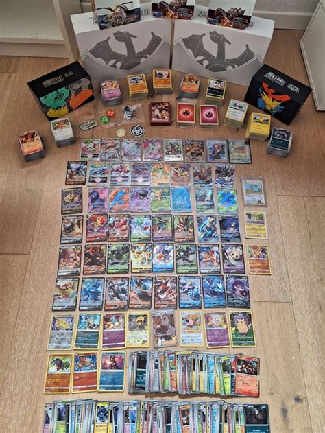 Xxl Pokemon Sammlung Engl Charizard Pikachu Giratina Kaufen Auf