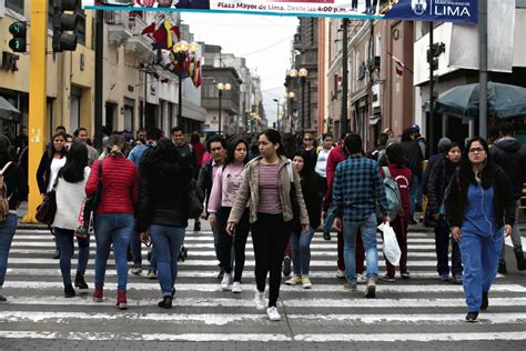 Bancos empresas y analistas reducen proyección de crecimiento de