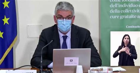 Covid Brusaferro Incidenza Raddoppiata Ci Aspettiamo Rt A 1 55 Tra