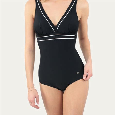 Maillot de bain une pièce sans armatures dos nu noir 3 Suisses