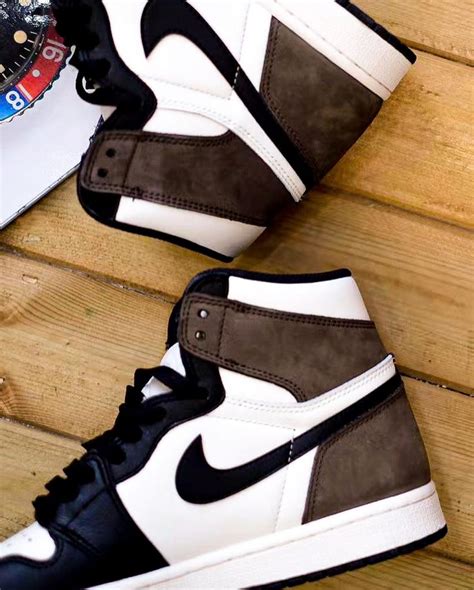 The Air Jordan 1 High OG Dark Mocha Has A Release Date