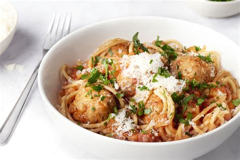 Spaghetti Met Gehaktballetjes In Tomatensaus Recepten 15gram