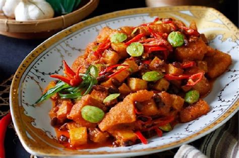 Nikmatnya Sambal Goreng Kentang Krecek Kacang Tolo
