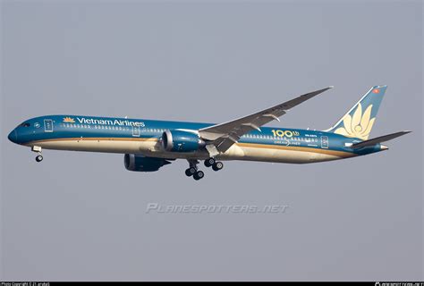 VN A873 Vietnam Airlines Boeing 787 10 Dreamliner Photo By 21 ArukaS