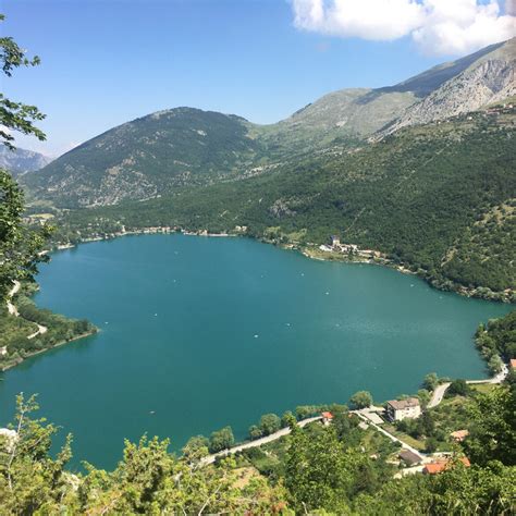 Il Lago Di Scanno A Cuore Escursione Tra Montagne E Lago Barbaraetwins