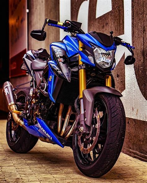 Naked Motorcycles En Instagram Asphalt Hunters S Suzuki Gsx S