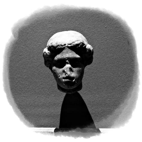 14 Beauvais MUDO Musée de lOise Tête de statuette Flickr