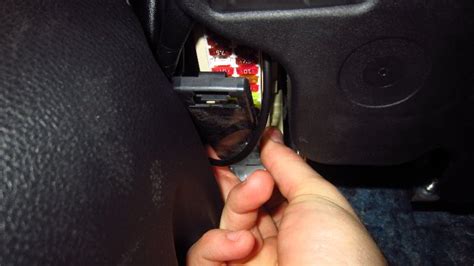 2020 Toyota Corolla Electrical Fuse Replacement Guide 015