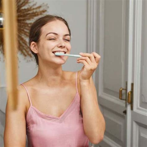 Los Dentistas Coinciden Esta Es La Forma Correcta Para Limpiar Y