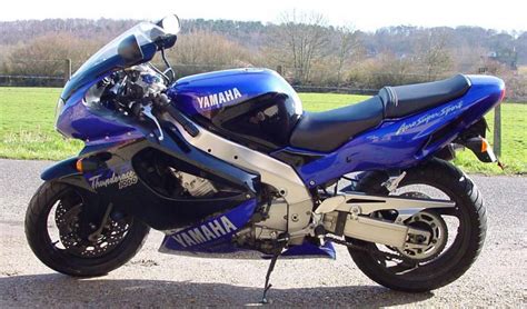 1997 Yamaha YZF 1000 R Thunderace Moto ZombDrive