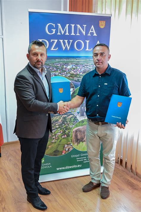 Podpisanie umowy na przebudowę budynku administracyjnego Urzędu Gminy