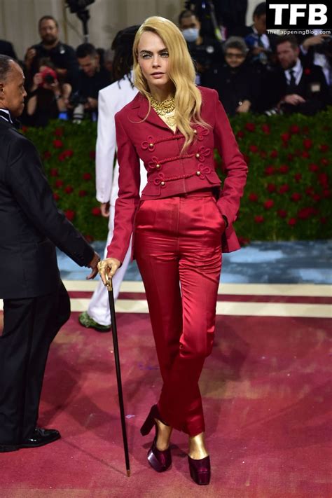 Braless Cara Delevingne Wows On The Red Carpet At The Met Gala In