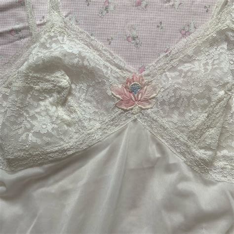 Adorable Vintage Lace Nightgown 🌸 In Great Depop