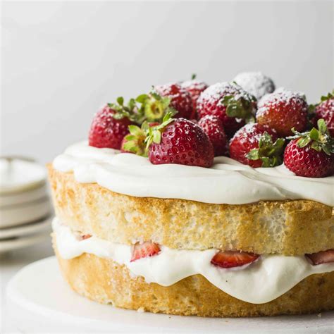 Strawberry Angel Food Cake