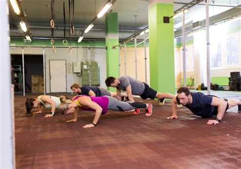 Zirkeltraining richtig aufbauen und durchführen OPTIMALEFITNESS