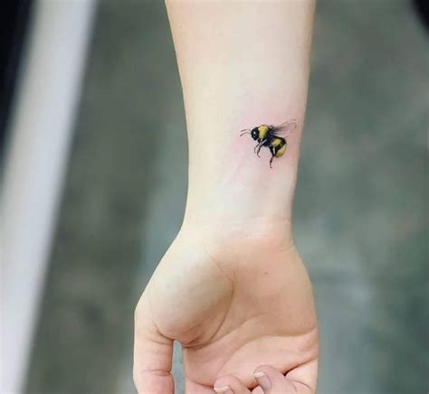 Tatuajes De Abejas TATUAJES CON SIGNIFICADO