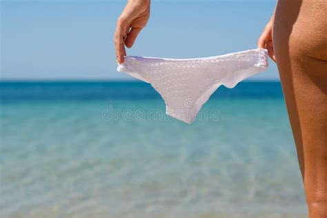 Plage De Nudistes à L île D astypalaia En Grèce Image stock Image du