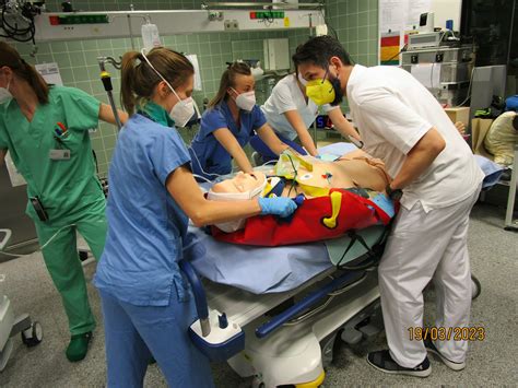 Schockraum Training Im Uniklinikum Krems ist man für den Notfall