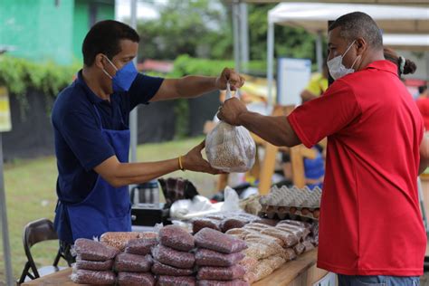 Consumidores Y Productores Se Benefician Con Las Agroferias Instituto