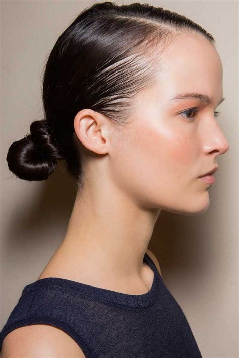 Cheveux attachés chic automne hiver 2018 Cheveux attachés idées de