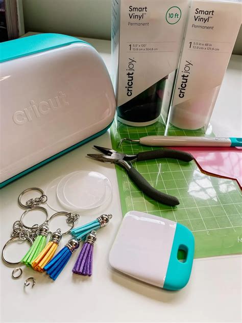 How To Make DIY Acrylic Keychains With Cricut Step By Step