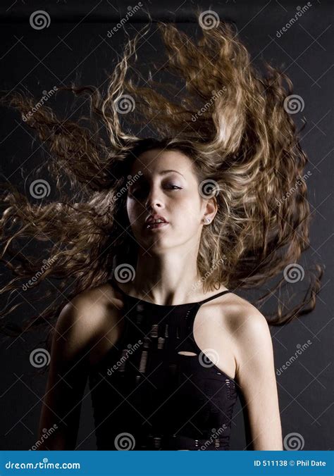 惊人的头发 库存照片 图片 包括有 女孩 工作室 背包 妇女 有吸引力的 女性 白种人 相当 511138